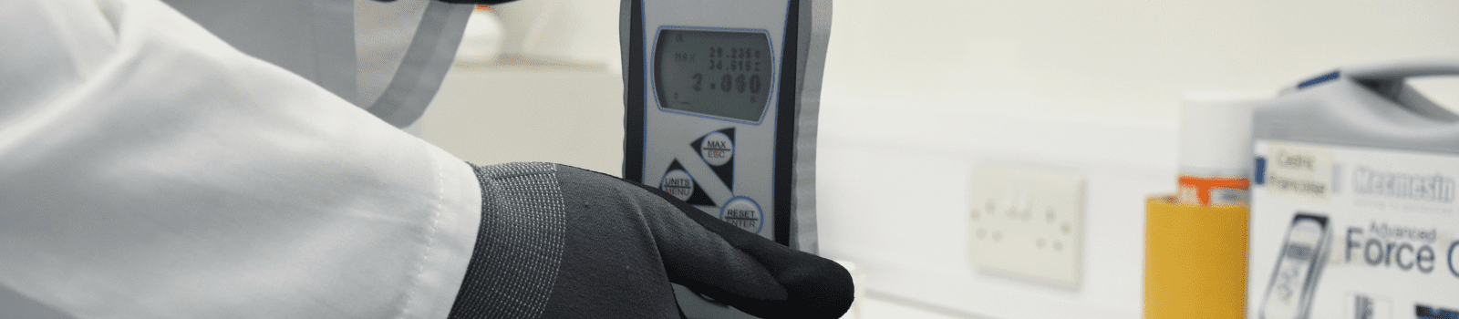 Dycem Particle Collection Efficiency Testing (PCET)
